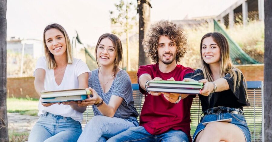 What Is The Minimum Full Time Study Hours In UK?